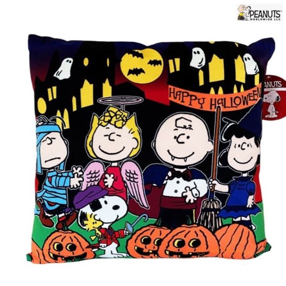 Peanuts | Accents | Peanuts Snoopy Friends Happy Halloween Party Dcor ...